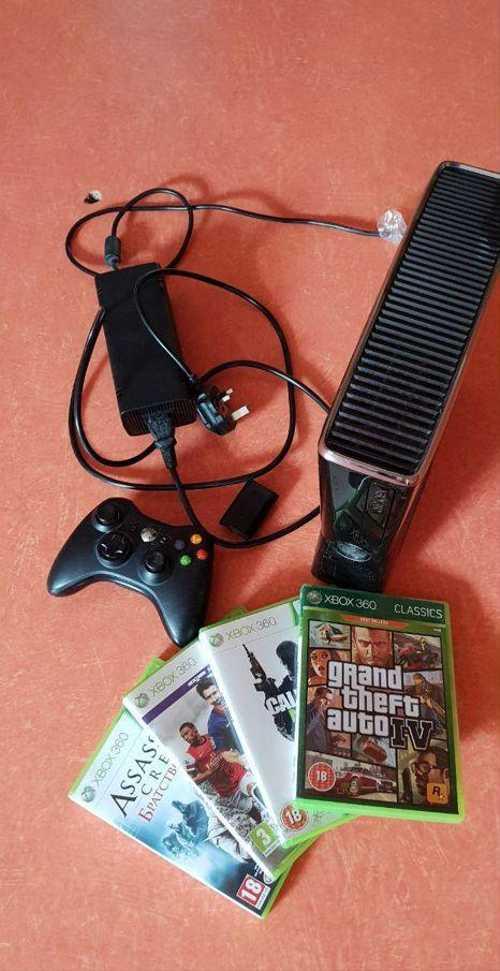Xbox 360 + геймпад + несколько игр