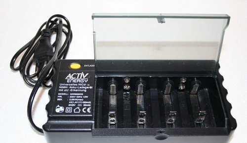 Зарядное устройство AA / AAA / C / D / 9V