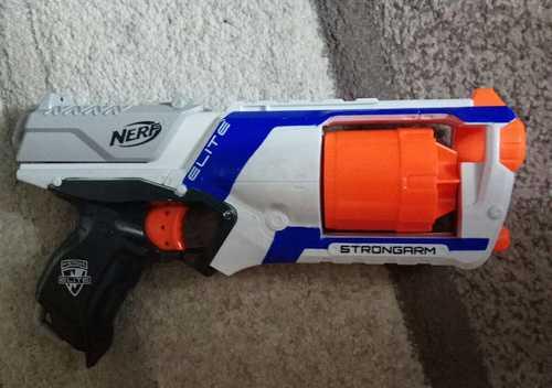 Бластер Nerf еlite strongarm