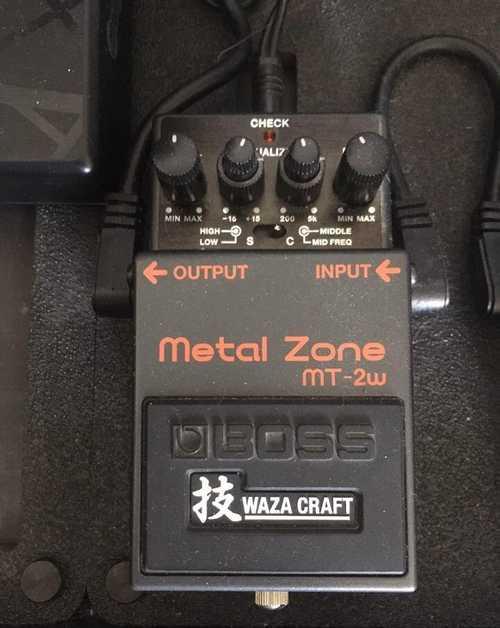 Гитарная педаль дисторшн boss metalzone MT-2w