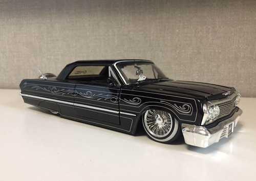 Модель 1/24. Jada toys. Chevy Impala
