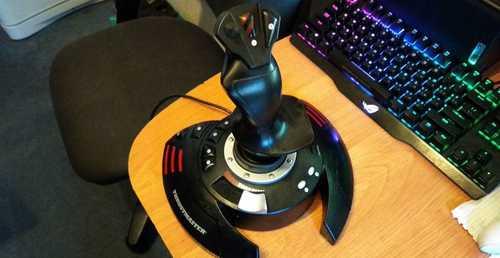 Джойстик для авиасимуляторов "Thrustmaster T.Fligh