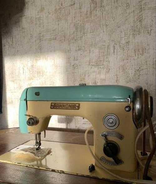Швейная машинка с ножным приводом «pannonia»