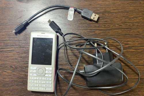 Кнопочный телефон Sony ericsson J108i Cedar