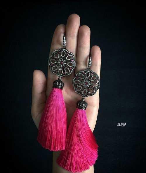 Серьги кисти luxury fuchsia (Шелк)