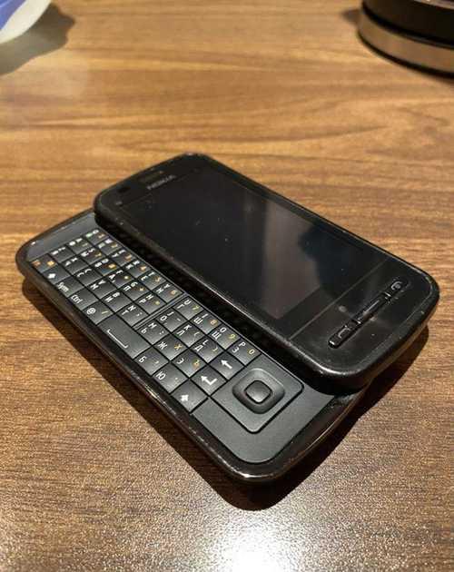 Телефон Nokia C6-00