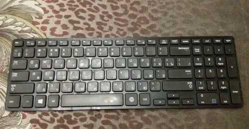 Клавиатура для SAMSUNG NP 155 E5C