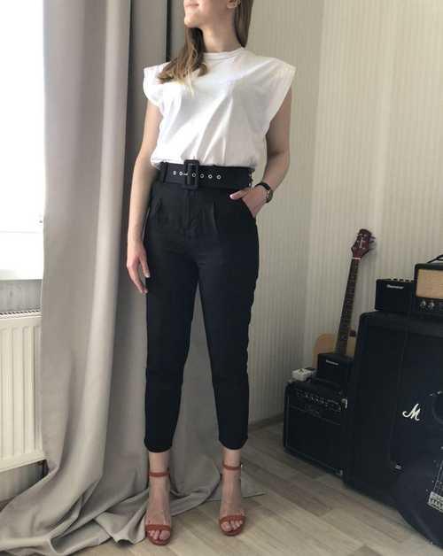 Черные брюки Zara с ремнем, размер S