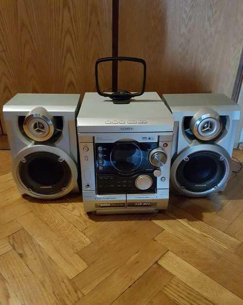 Музыкальный центр sumsung