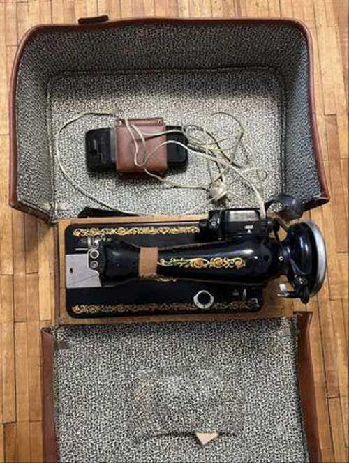 Швейная машина Подольск (ножная с электрическим пр
