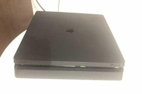 Sony PS4 slim 408 гб, + 2 диска