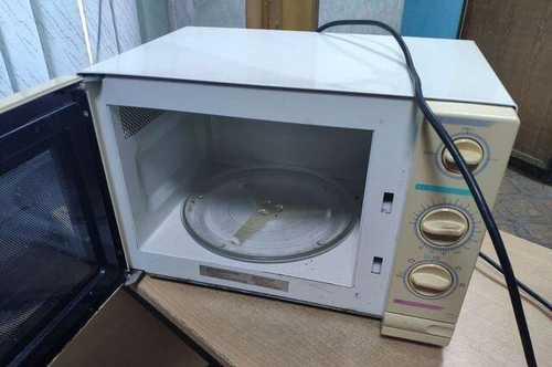 Микроволновая печь elekta EMO-686G