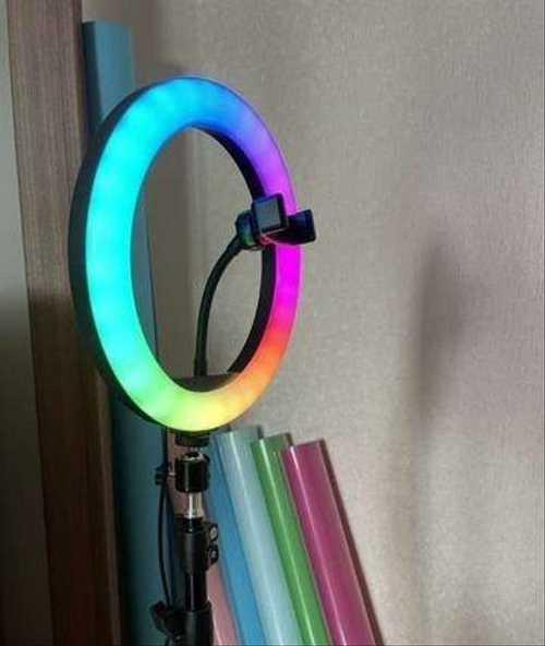 Кольцевая лампа цветная со штативом 26 см