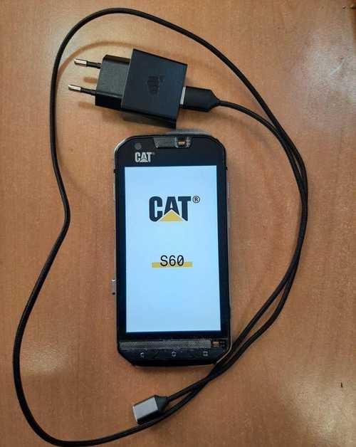 Защищённый смартфон Caterpillar Cat S60