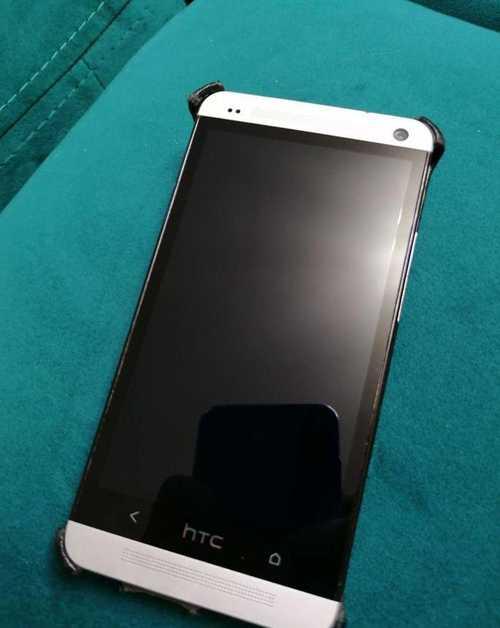 Телефон HTC One Dual Sim