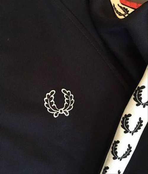 Fred Perry олимпийка с лампасами