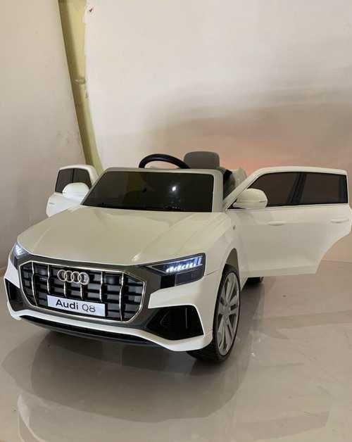 Детский электромобиль Audi Q8 license White