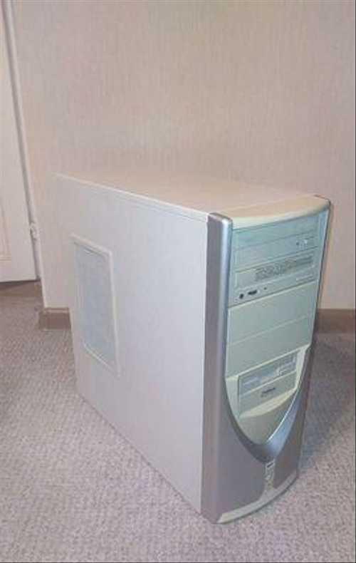 Компьютер начала-середины 2000ых
