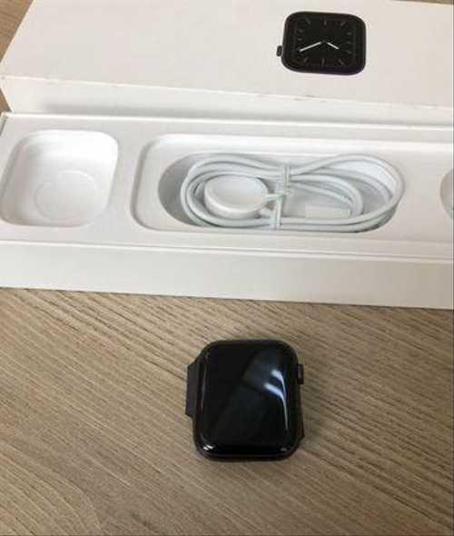 Apple Watch S5 44 Space Gray