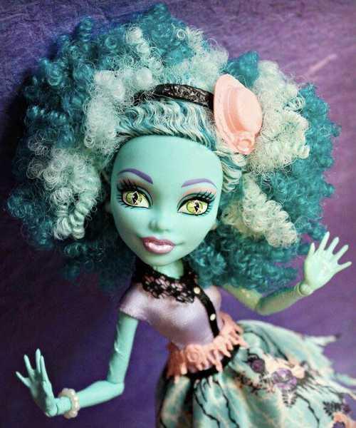 Monster High Хани Свомп