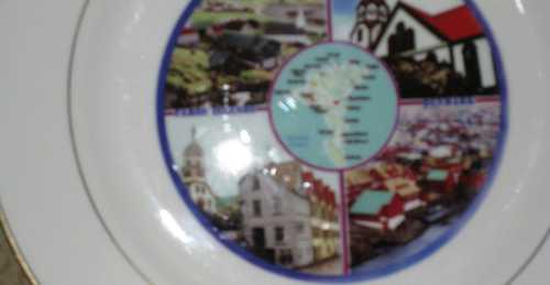 Сувенирные декоративные настенные тарелки