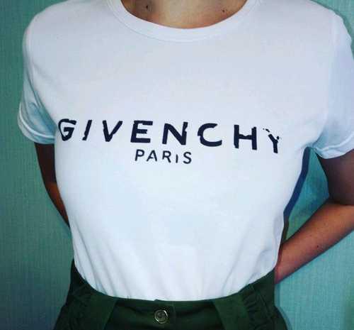 Женская футболка givenchy
