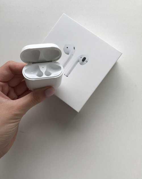 Кейс для наушников AirPods