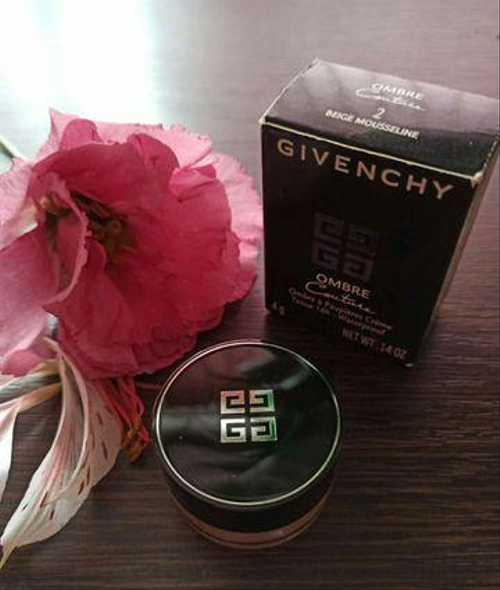 Givenchy кремовые тени