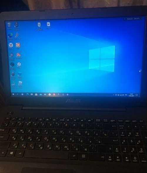 Ноутбук asus F555Y