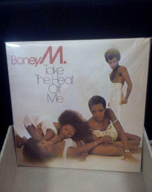 Сале бони. Boney m альбомы. Boney m перевод. Boney m пластинка. Бони м обложка альбома.