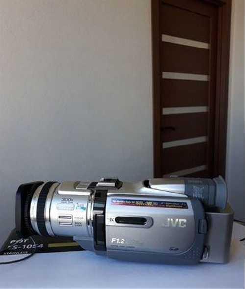 Видиокамера JVC GR-DV4000E