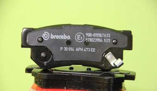 Тормозные колодки Brembo P30014 Задняя ось