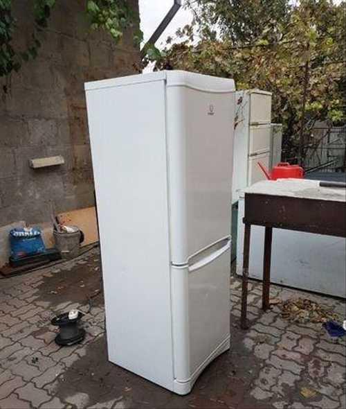 Холодильник indesit B16.025 двух камерный