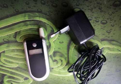 Телефон Motorola V180