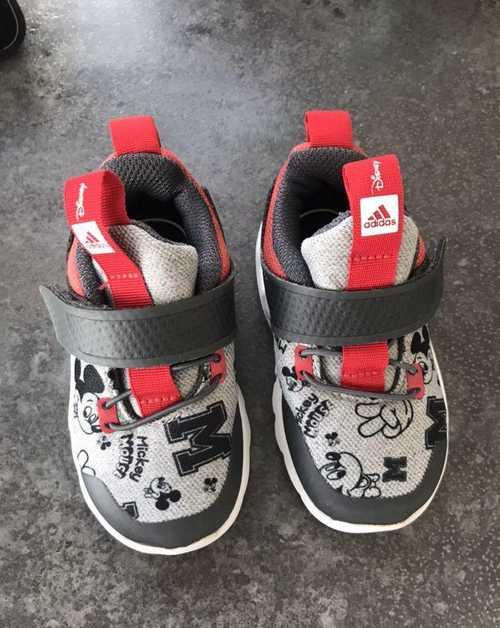 Кроссовки Adidas Disney 20 р, стелька 12 см