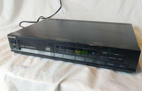 CD плейер Magnavox CD2000 Compact Disk Player