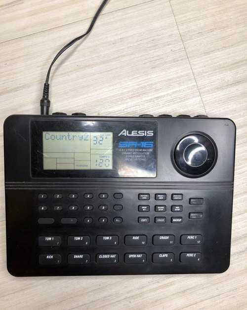 Драммашина Alesis SR-16