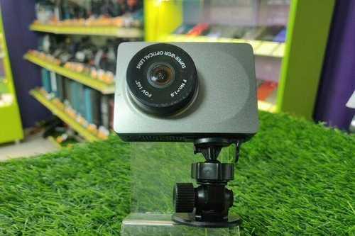 Видеорегистратор yi smart dash camera