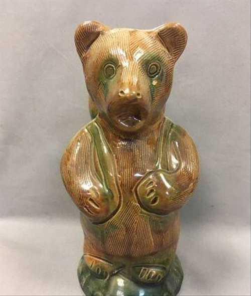 Статуэтка Медведь с лукошком Керамика
