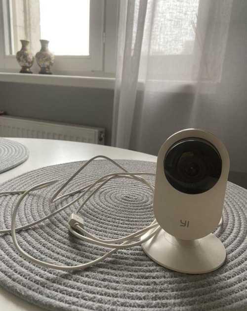 Видеокамера Xiaomi YI