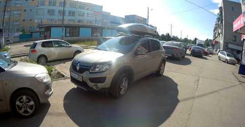 Багажник бокс на крышу Renault Sandero Stepway 14