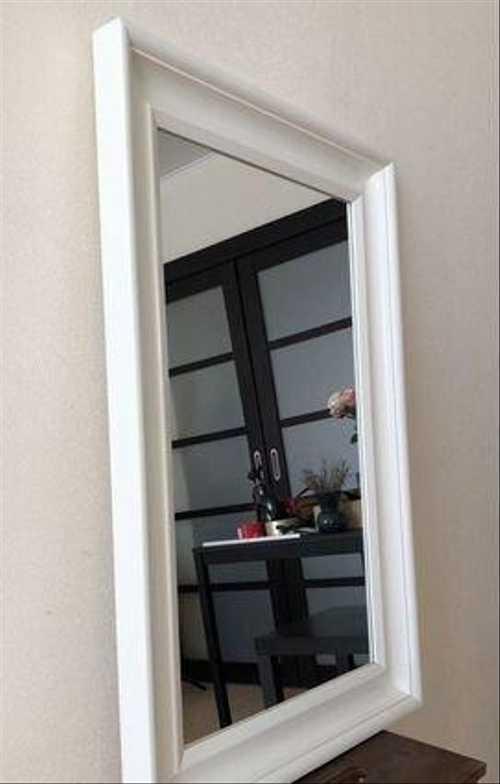 Зеркало настенное IKEA в белой раме 60х90