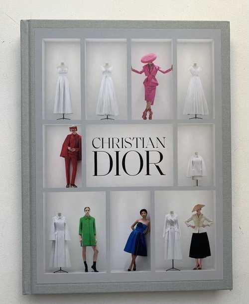 Книга / альбом Christian Dior