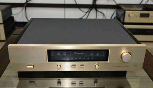 Accuphase C-37