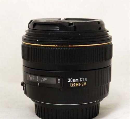Объектив Sigma (Canon) 30mm F1.4 DC HSM