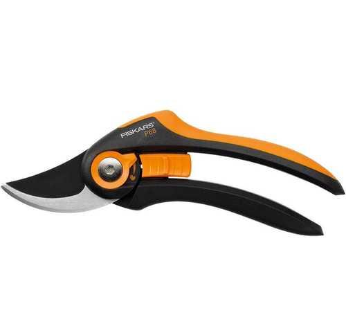 Секатор Фискарс плоскостной SmartFit Р68 111610