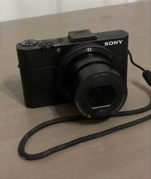 Компактный фотоаппарат sony