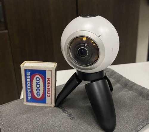 Экшн-камера Samsung Samsung SM-C200 Gear 360