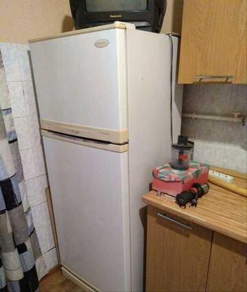 Холодильник Daewoo двухкамерный