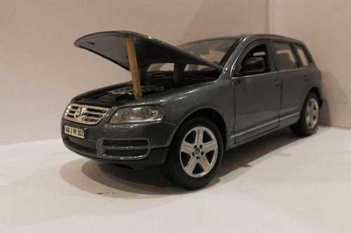 Масштабная модель Bburago volkswagen touareg 1/24